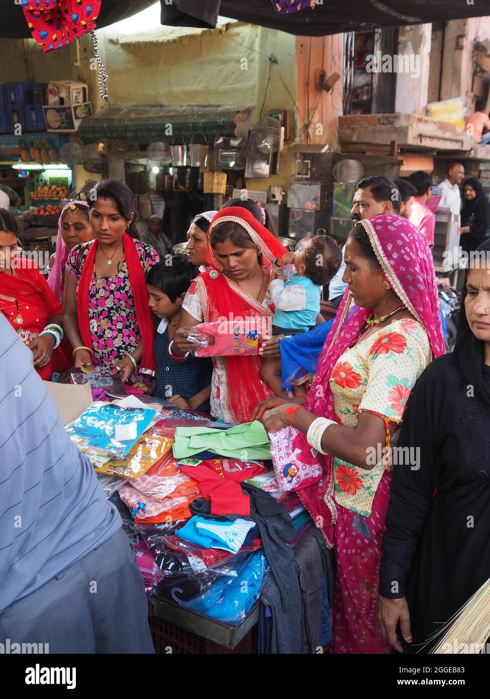 Test your market hi-res stock photography and images - Alamy