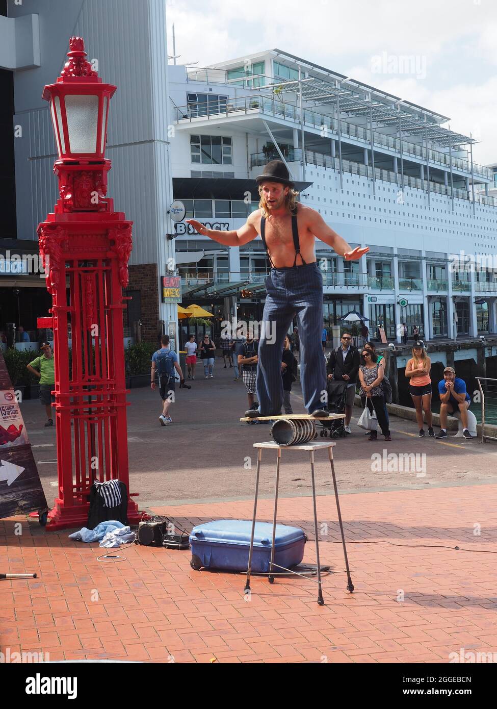 Artist shows street art, Auckland, New Zealand Stock Photo - Alamy