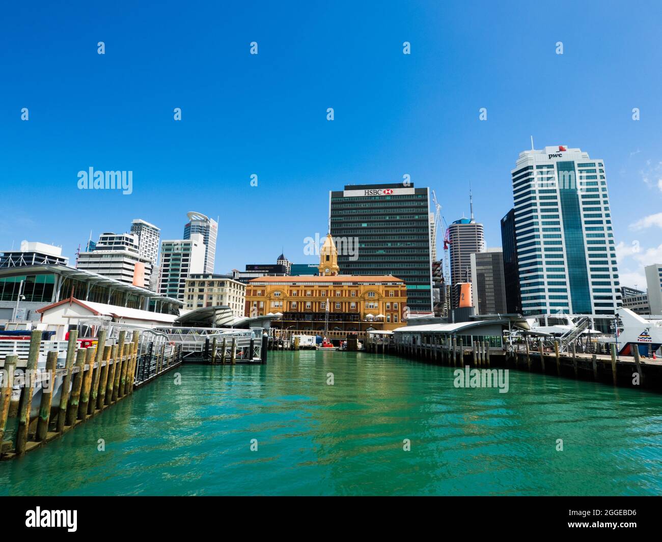 Auckland ferry service hi-res stock photography and images - Alamy