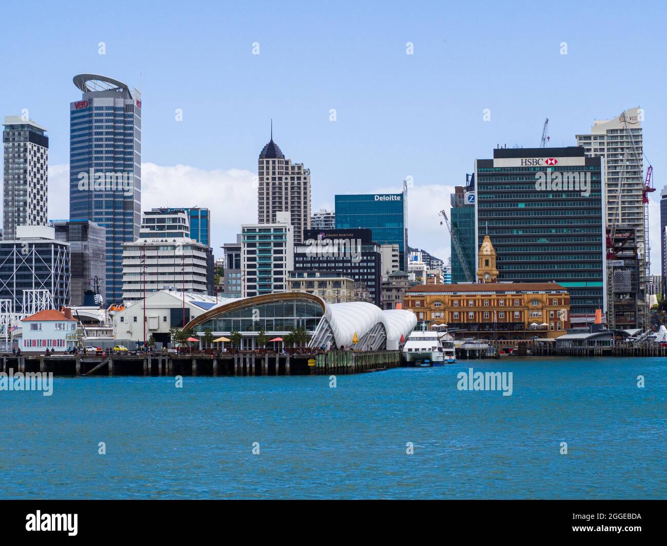 Ship auckland hi-res stock photography and images - Alamy
