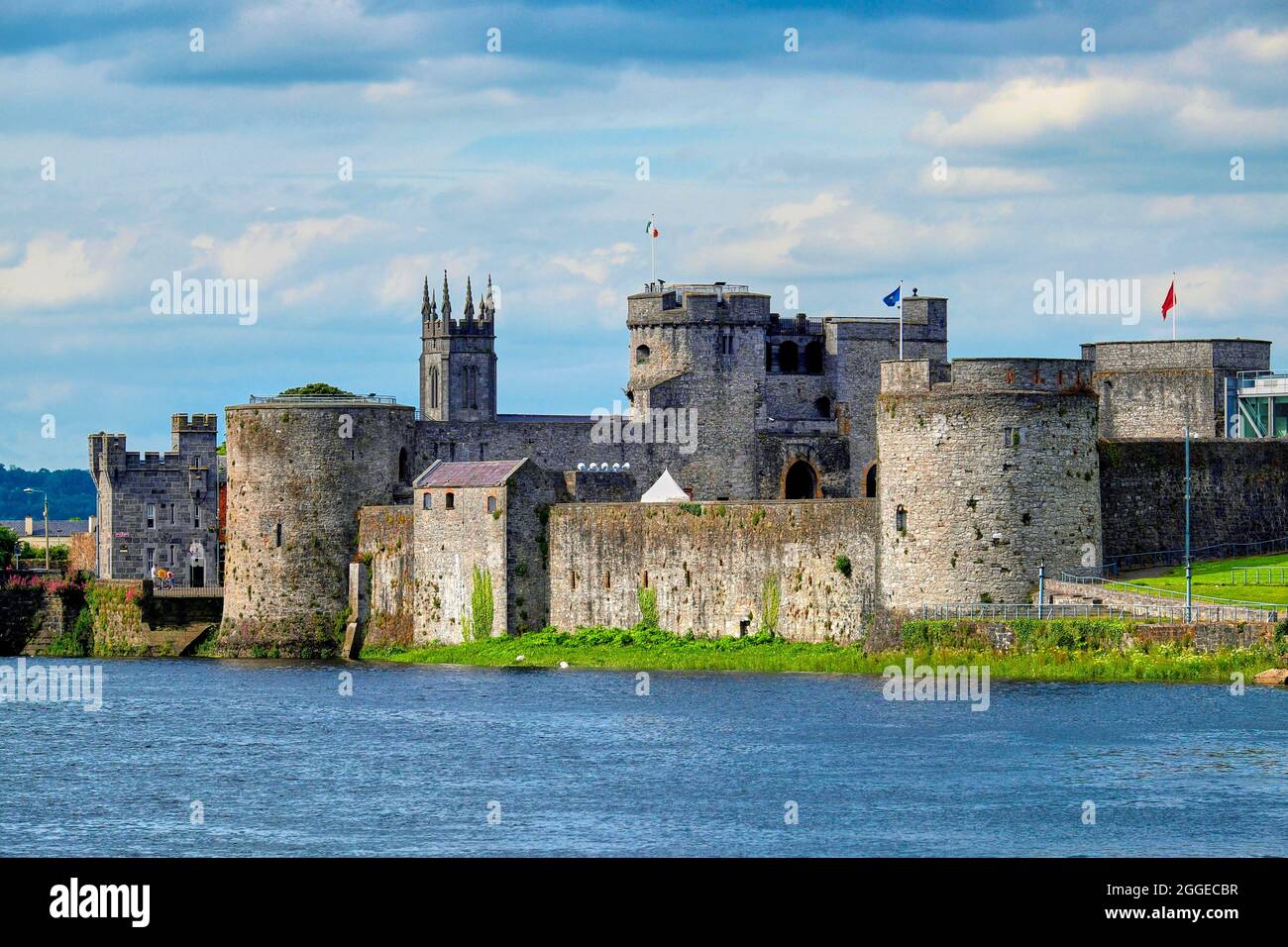 King johns castle hi-res stock photography and images - Alamy