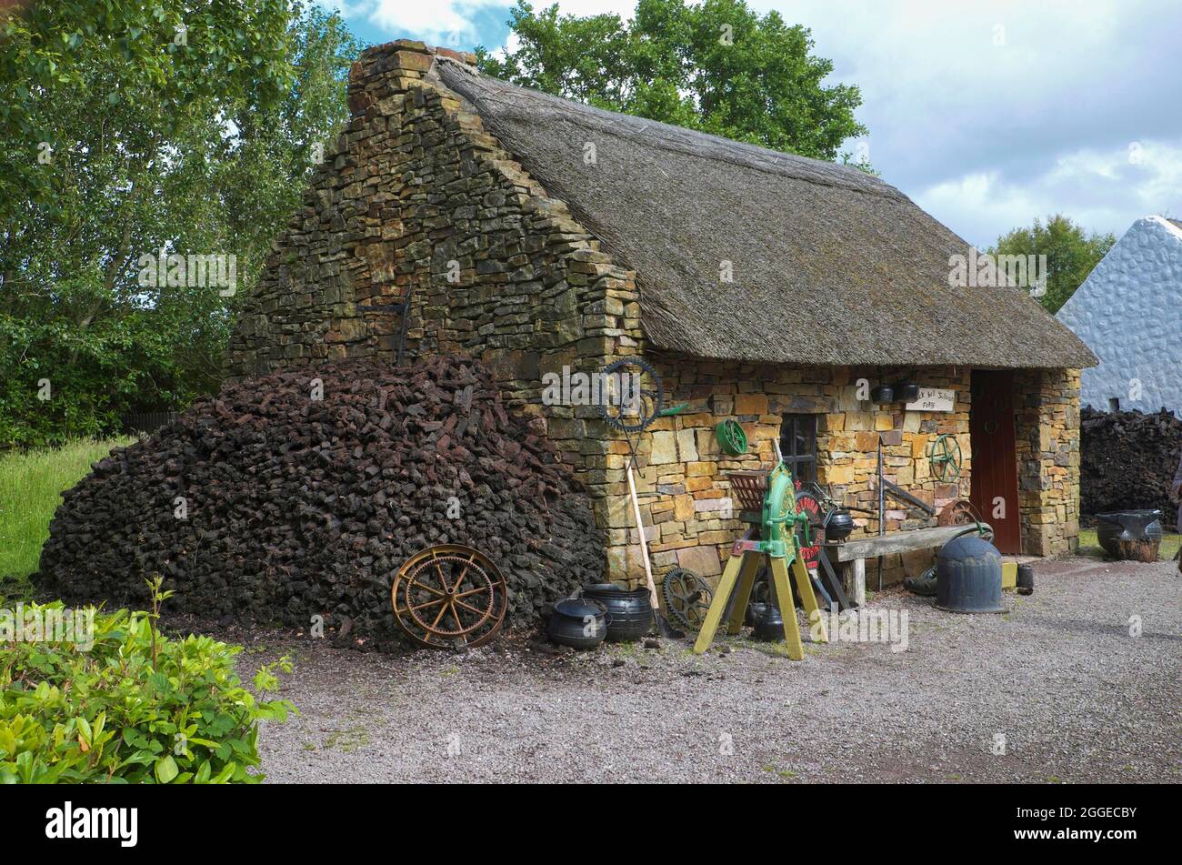 Open air forge hi-res stock photography and images - Alamy