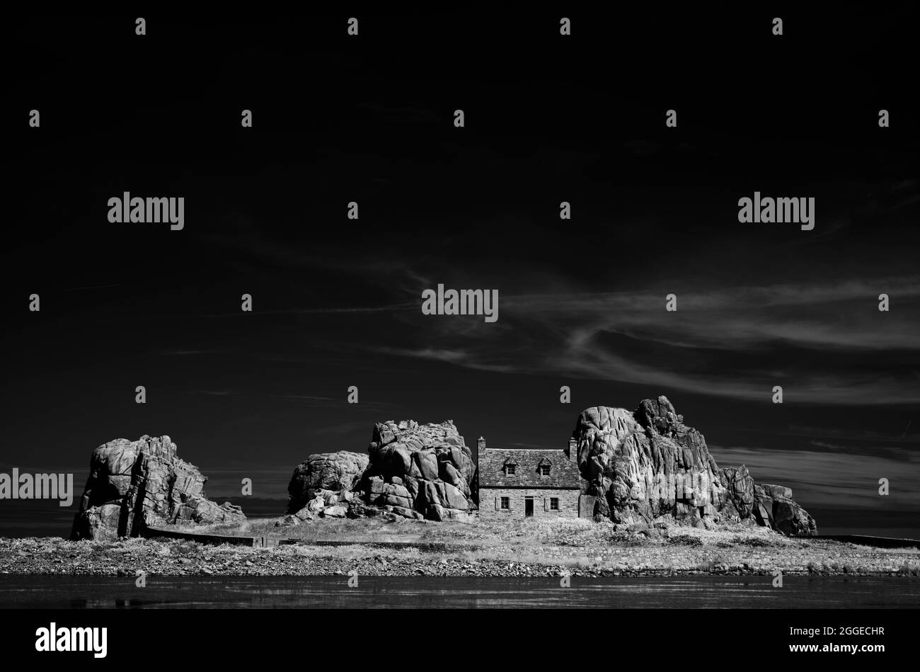 Infrared photo, house between rocks, Castel Meur, La Gouffre ...