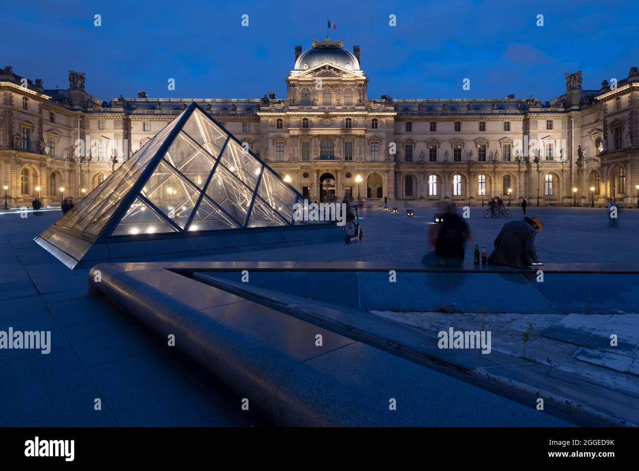 Palais du Louvre at dusk, Paris, France Stock Photo - Alamy