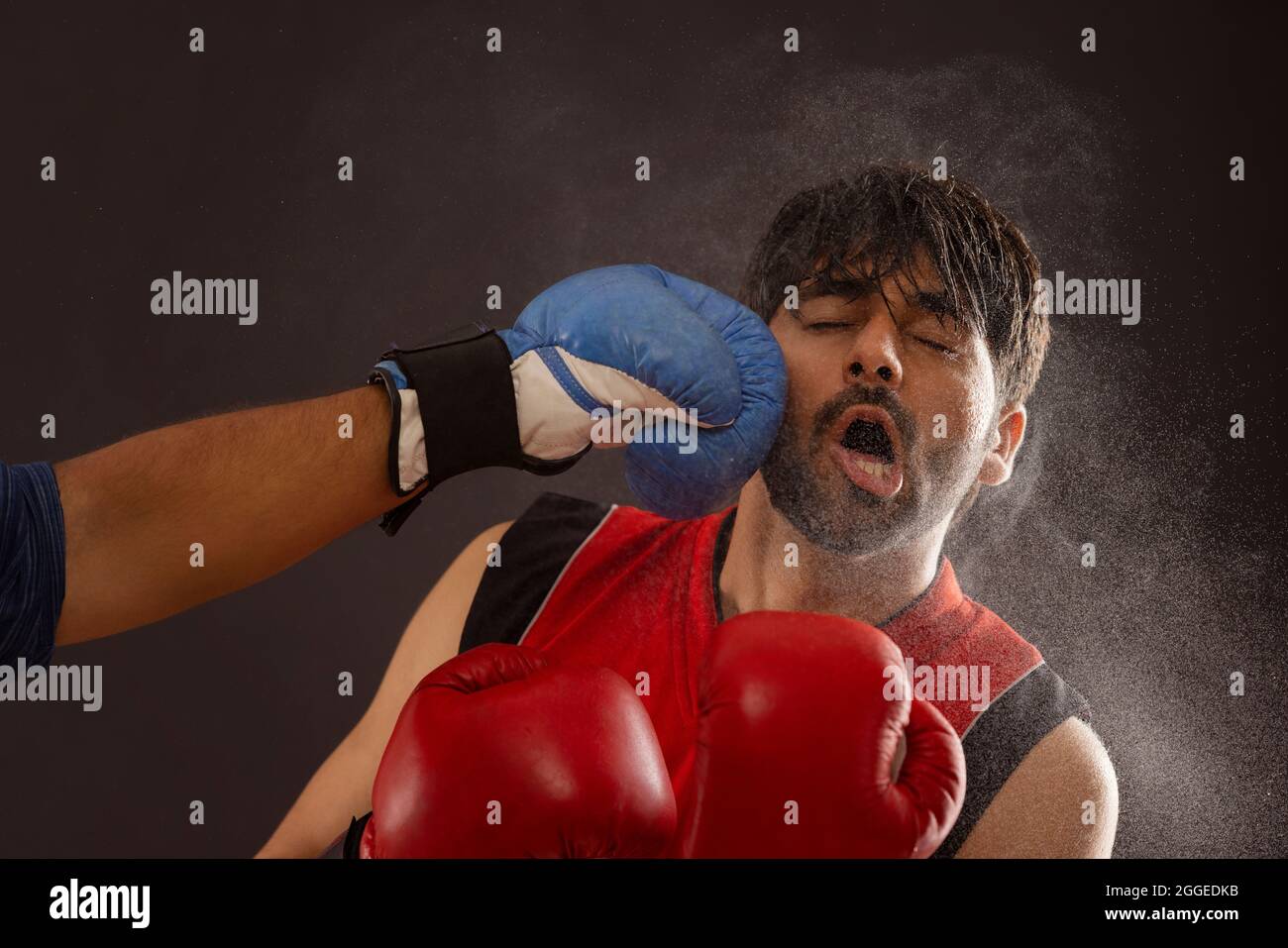 Professional boxing match hi-res stock photography and images - Alamy