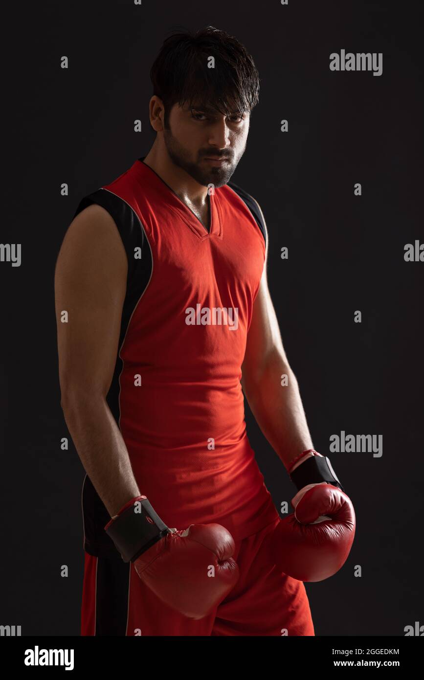 Man boxer vertical hi-res stock photography and images - Alamy