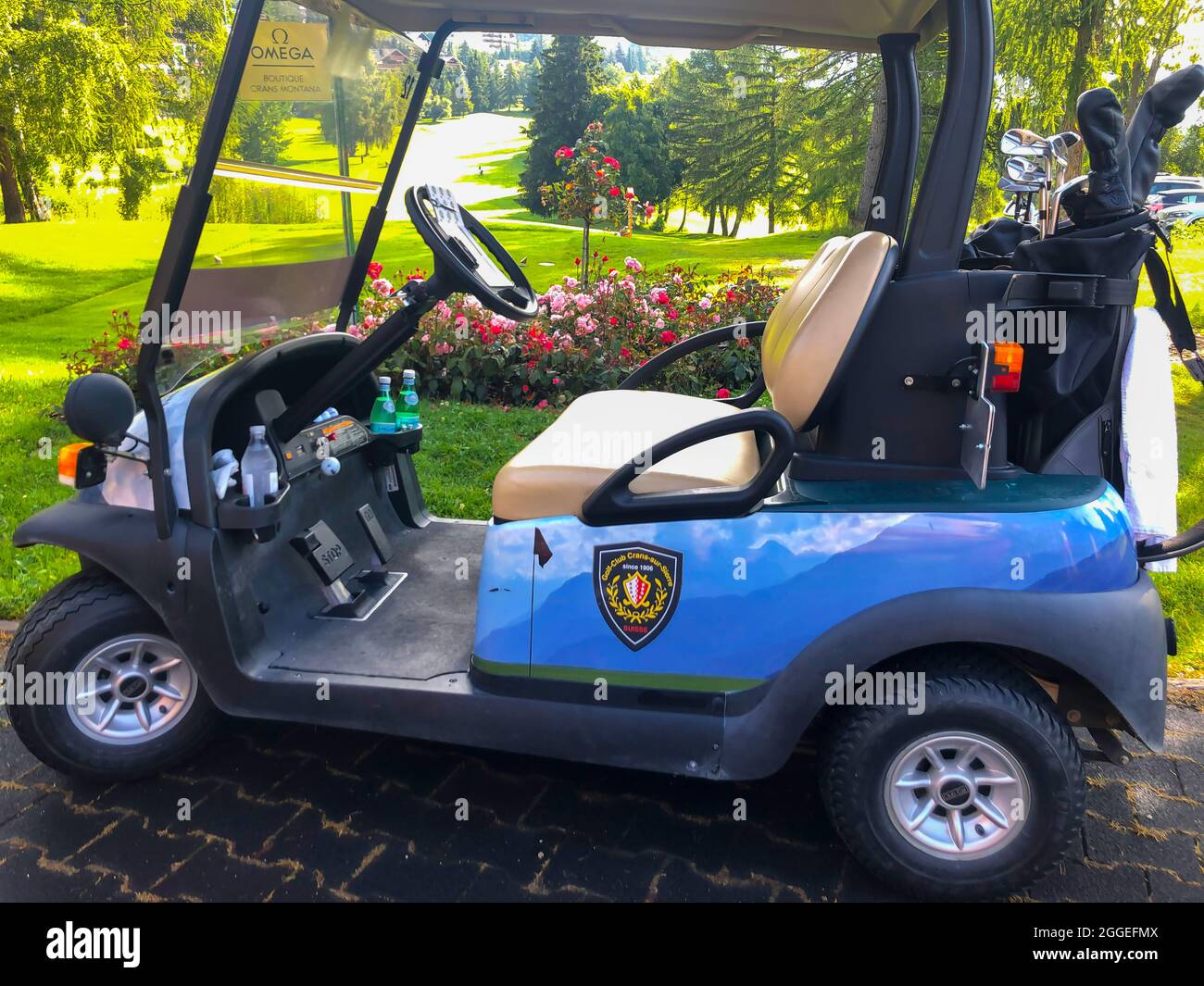 Crans sur sierre golf course hi-res stock photography and images - Alamy