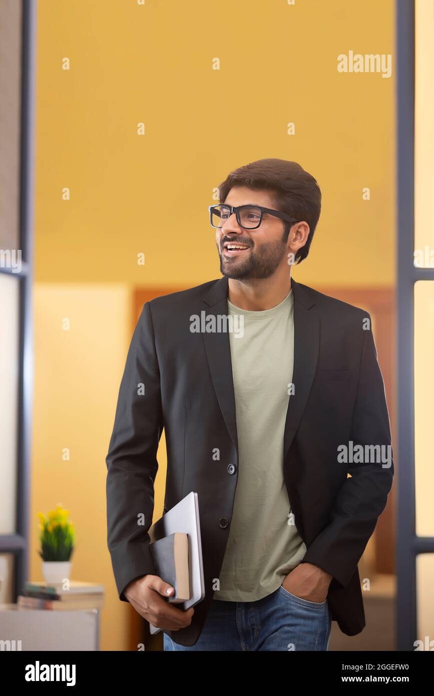 Professional standing hi-res stock photography and images - Alamy