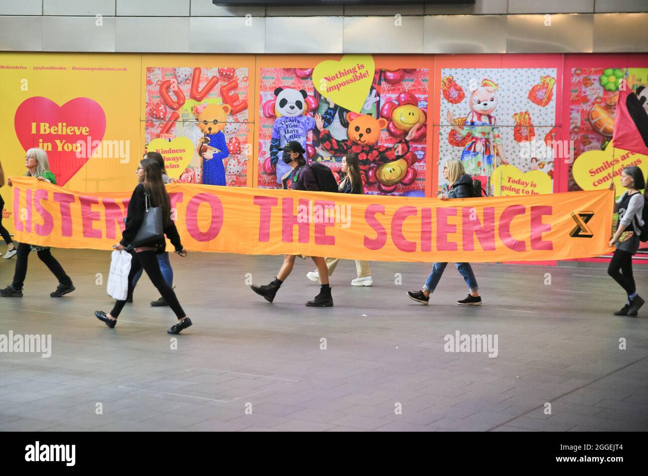 Xr groups hi-res stock photography and images - Alamy