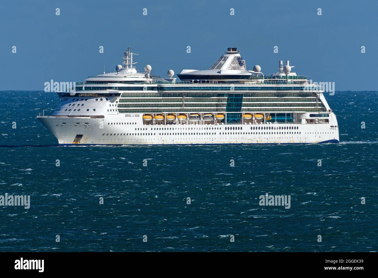 Radiance class cruise ship hi-res stock photography and images - Alamy