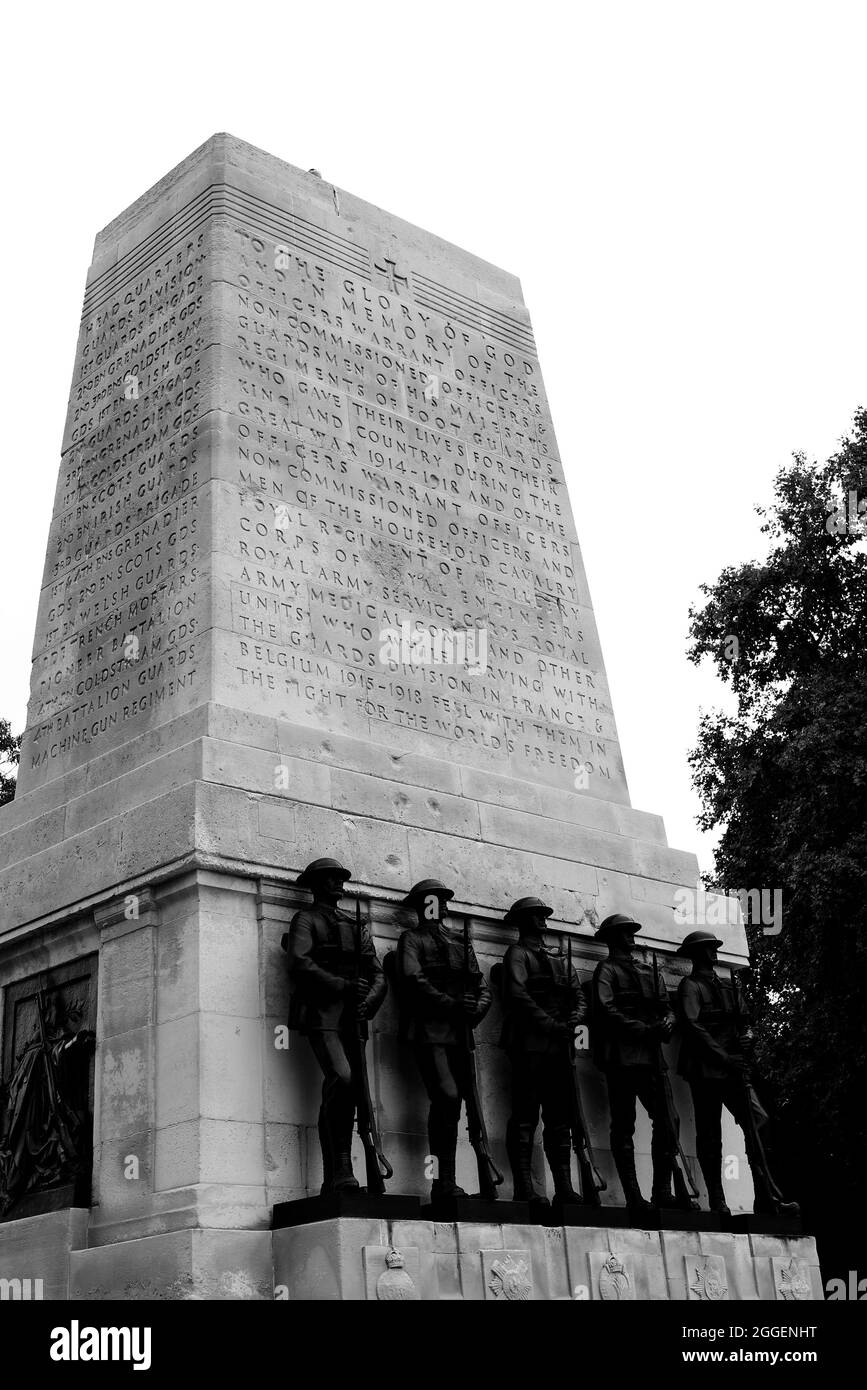 Statue guards Black and White Stock Photos & Images - Alamy
