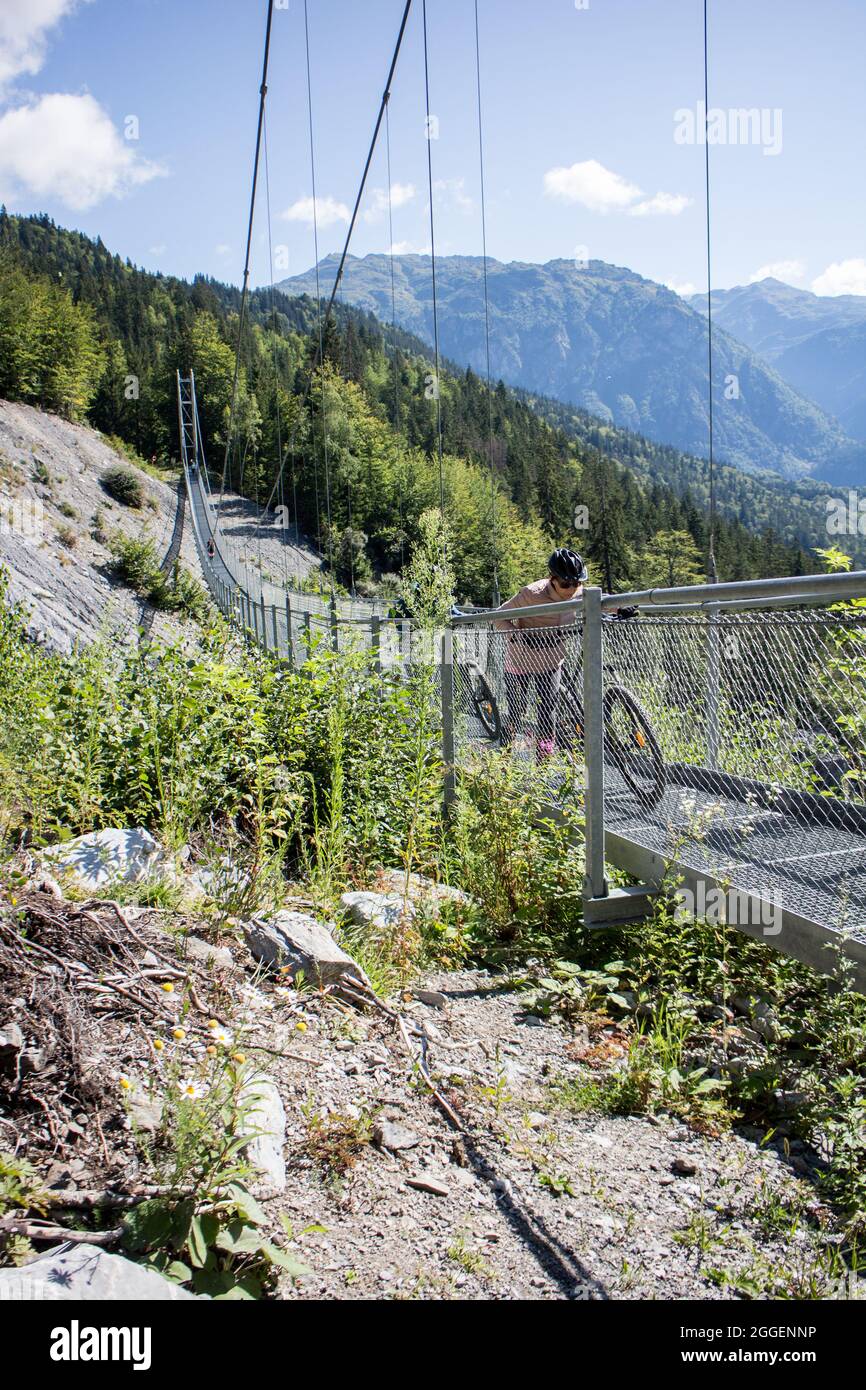 Lac vert trail hi-res stock photography and images - Alamy