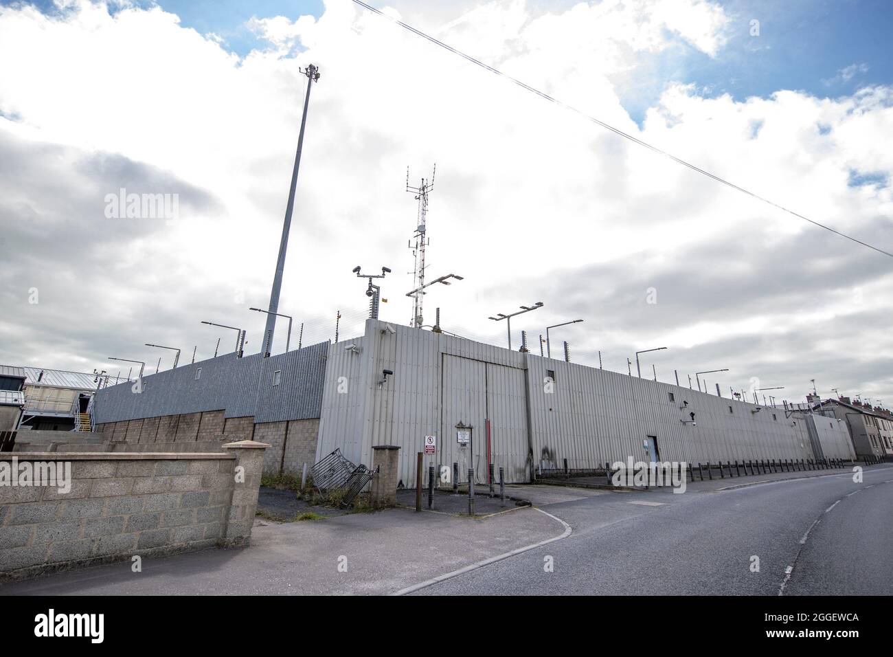 Crossmaglen station hi-res stock photography and images - Alamy