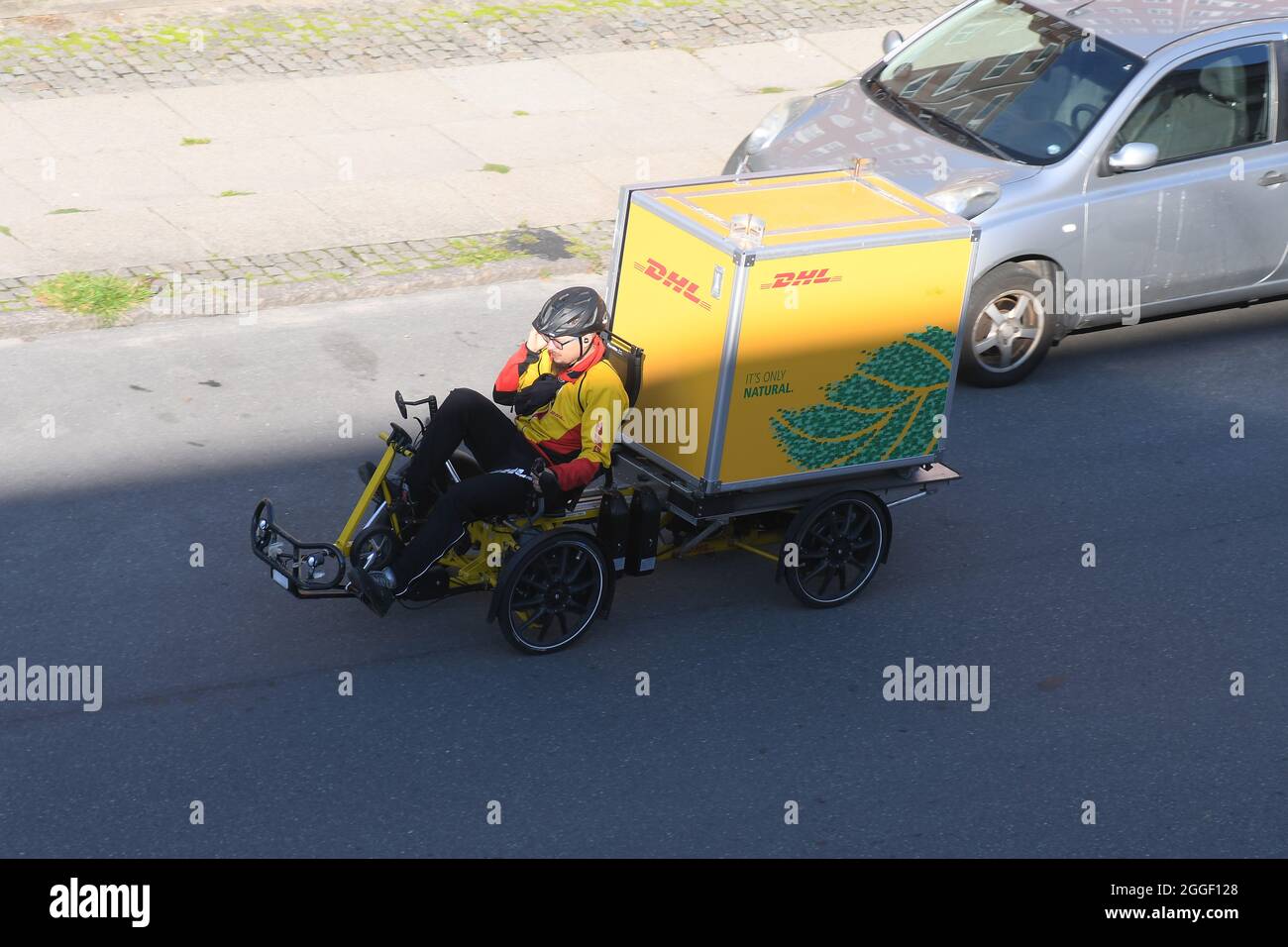 Dhl bike riders hi-res stock photography and images - Alamy