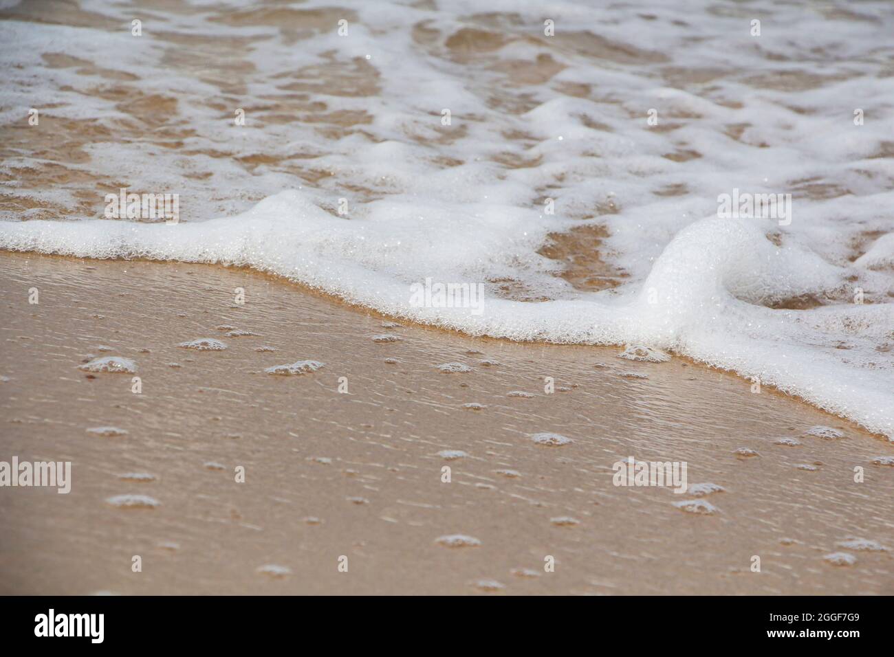 Beach foam hi-res stock photography and images - Alamy