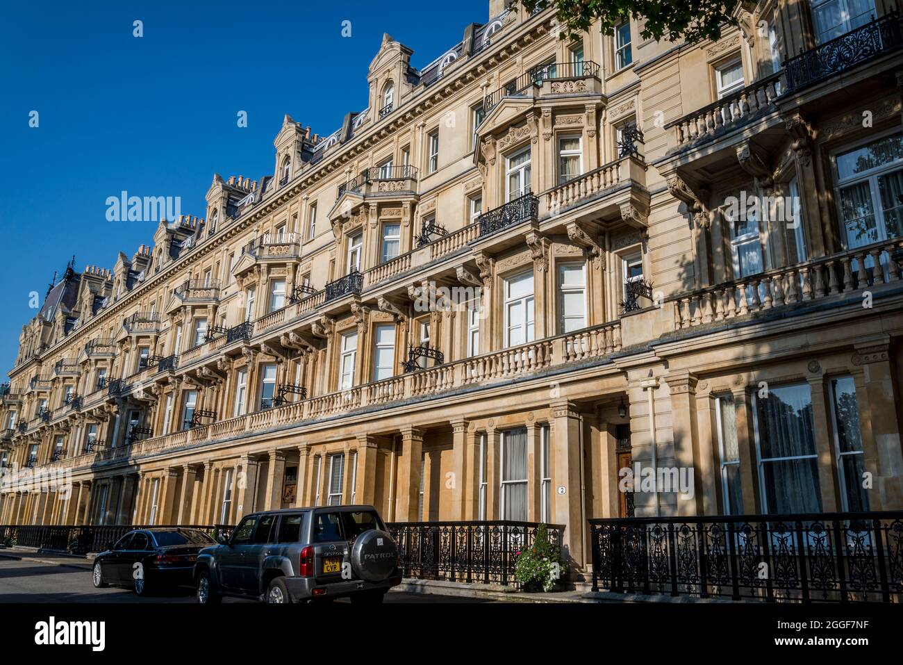 Regents park london nw1 hi-res stock photography and images - Alamy