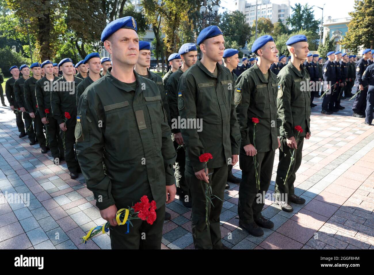 Non Exclusive: KYIV, UKRAINE - AUGUST 31, 2021 - National Guard members ...