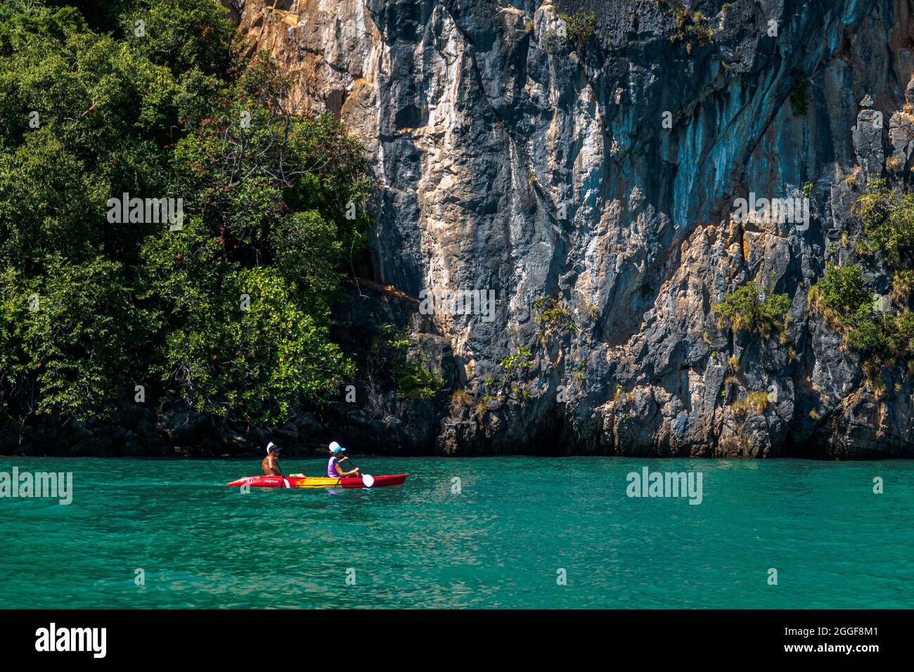 Krabi kayaking hi-res stock photography and images - Alamy