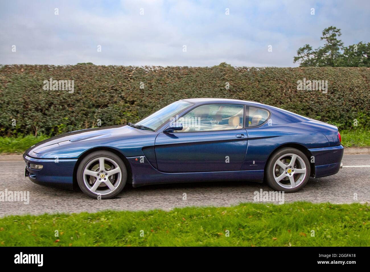 Ferrari 90s hi-res stock photography and images - Alamy