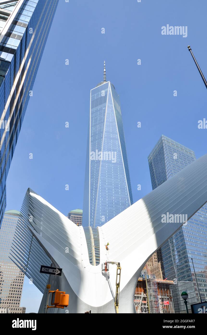 Night wtc nyc oculus new york hi-res stock photography and images - Alamy