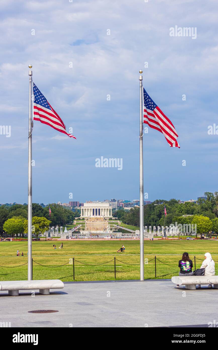 Lincoln Memorial with US flags - Washington DC Stock Photo - Alamy