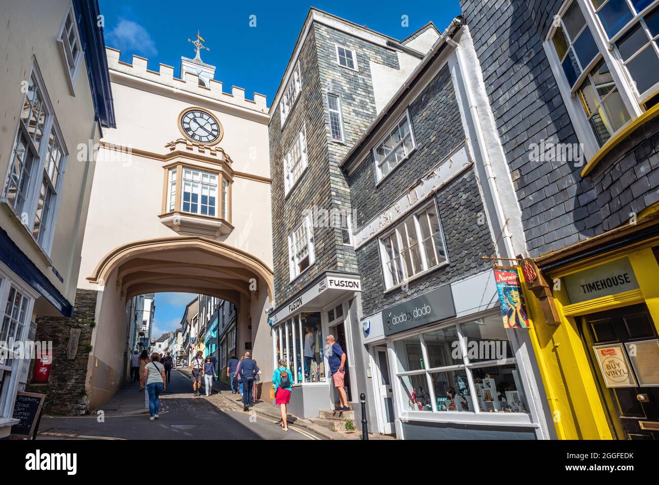 Totnes, August 27th 2021: The East Gate Arch in Totnes, Devon Stock ...