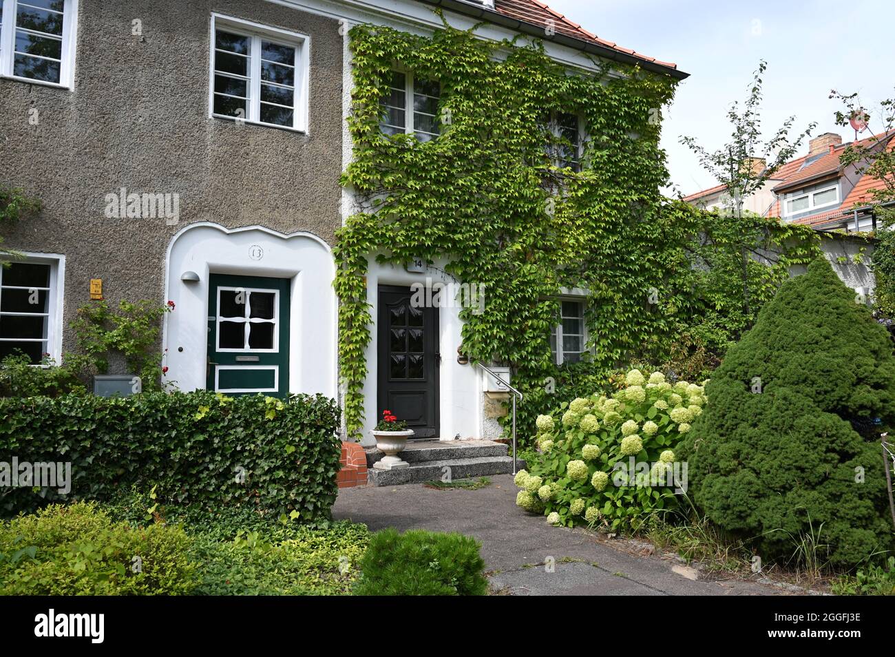 Art Deco houses in the garden city of Elsengrund in Berlin Koepenick ...