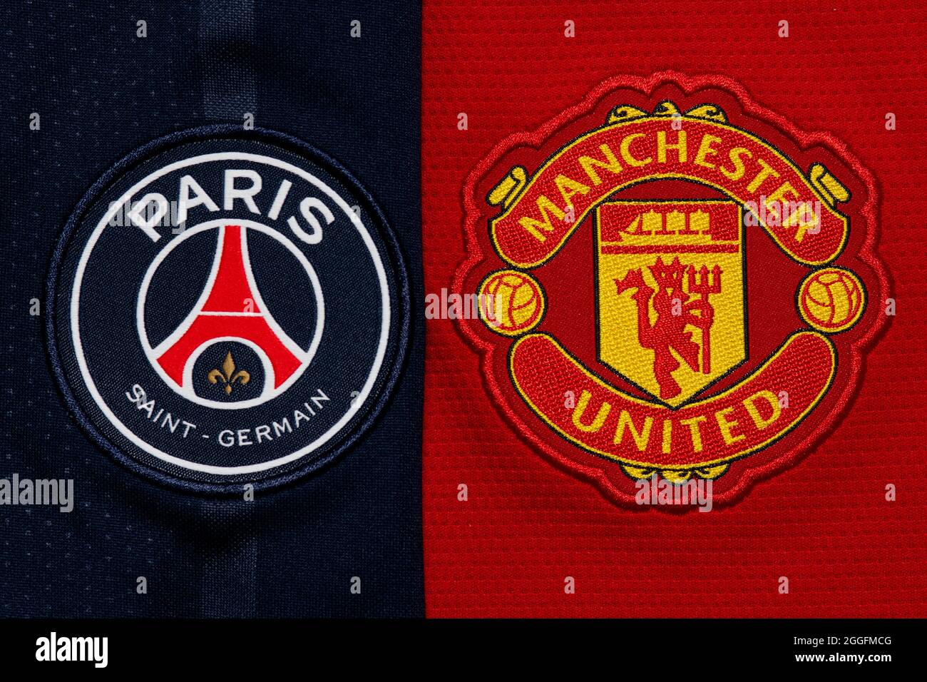 Paris saint germain badge hi-res stock photography and images - Alamy