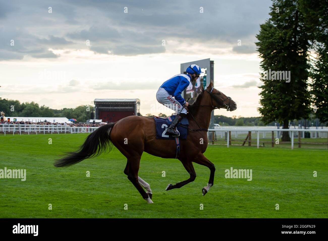 Harrovian hi-res stock photography and images - Alamy