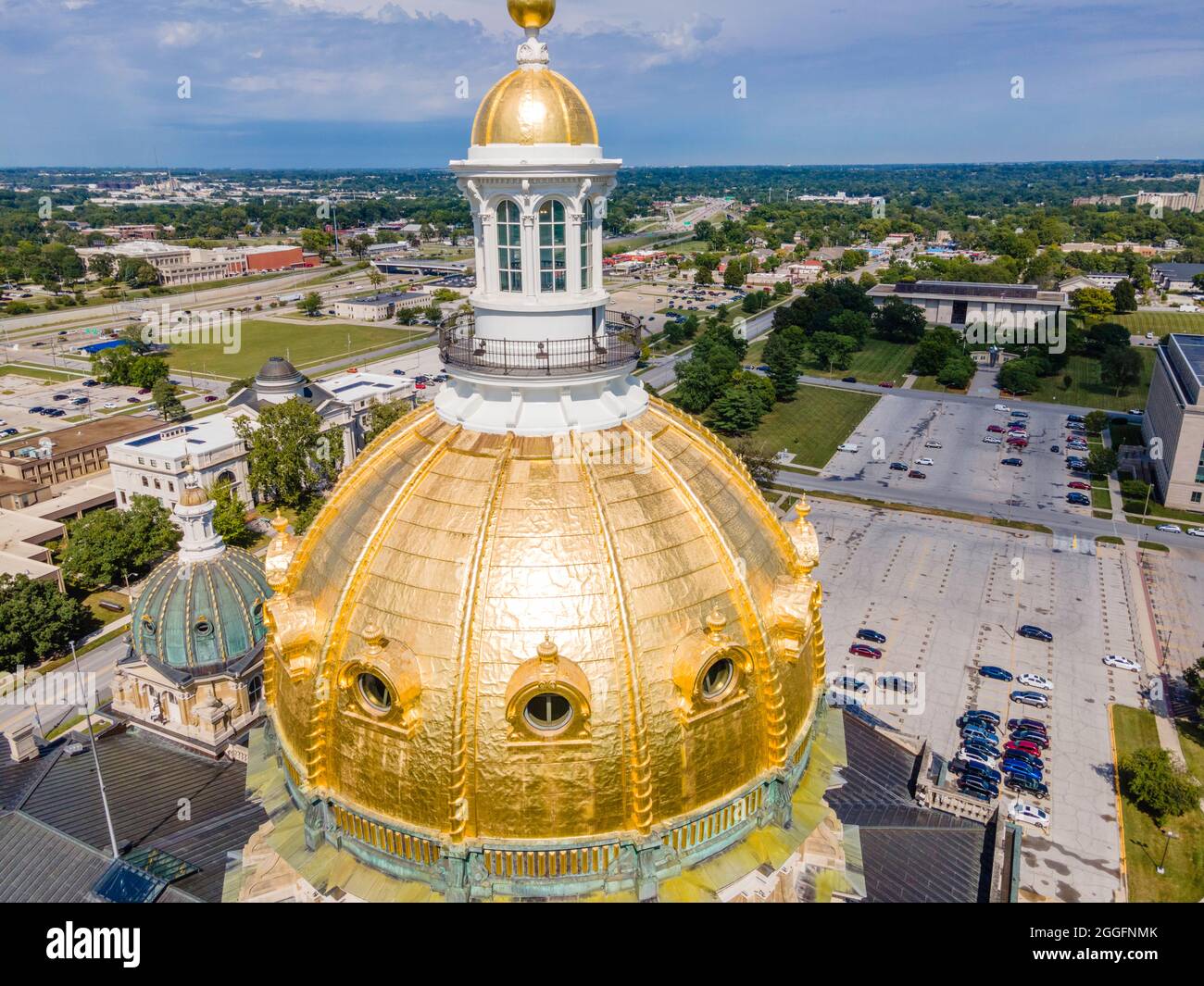 Gold leaf covered dome hi-res stock photography and images - Alamy