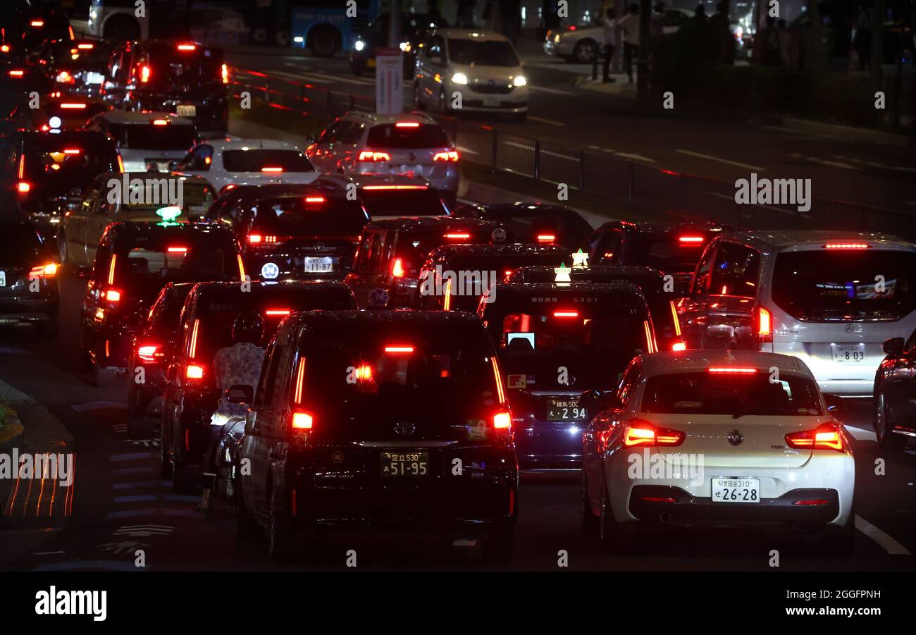 Rush hour traffic jam tokyo hi-res stock photography and images - Alamy