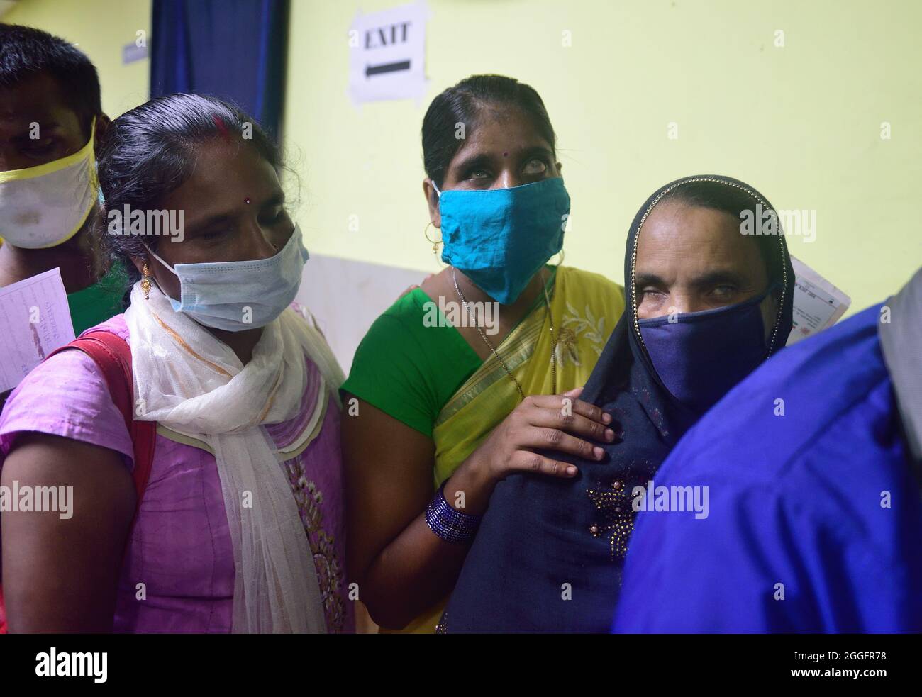 Blind people in india hi-res stock photography and images - Alamy