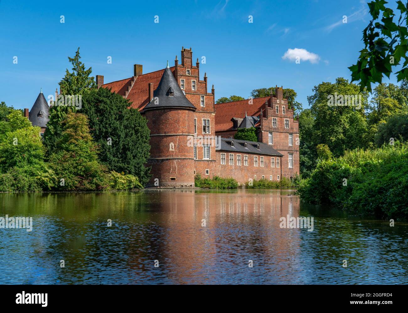 The castle park in Herten, Herten moated castle, NRW, Germany Stock ...