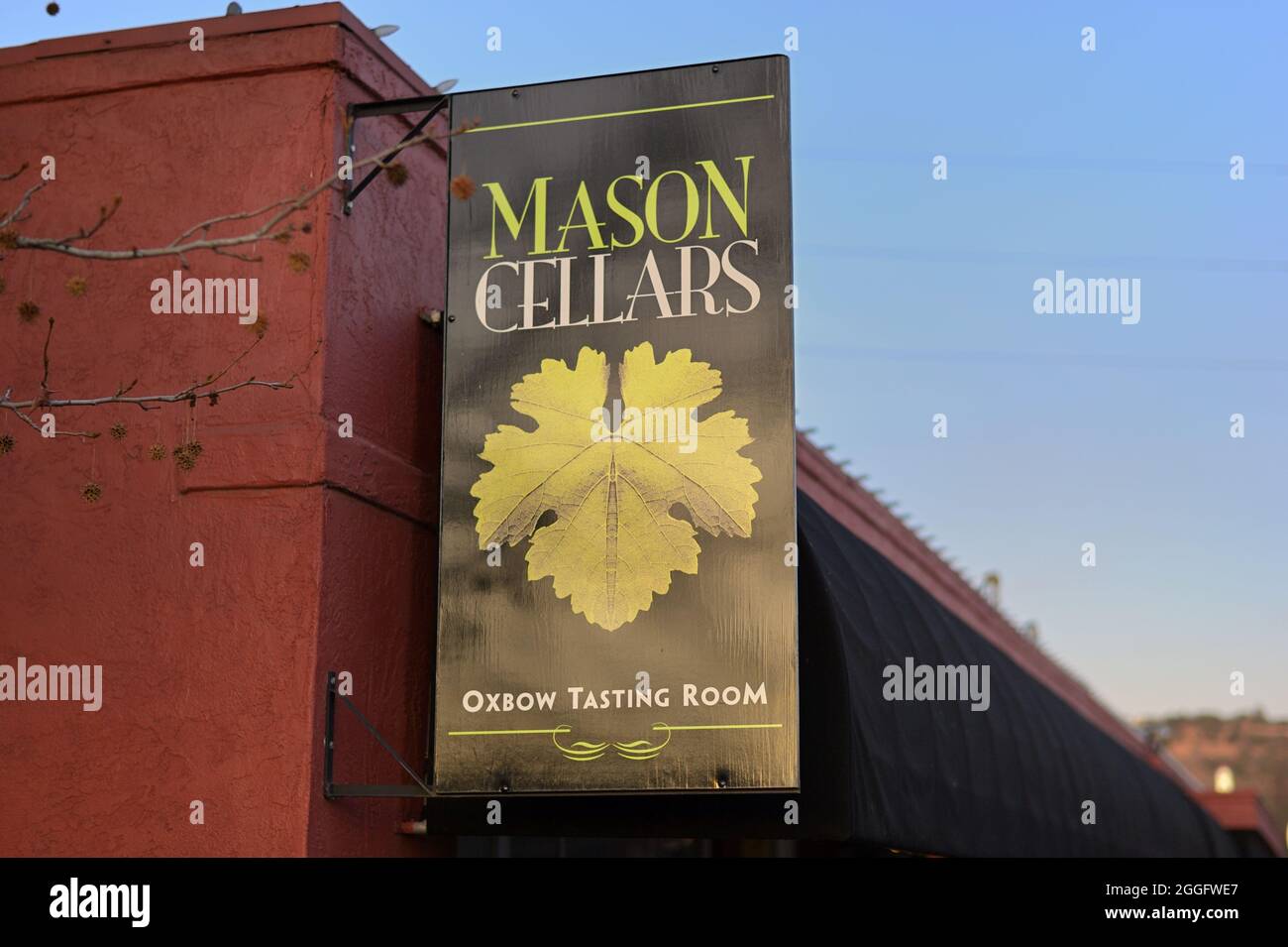 The Mason Cellars tasting room at Oxbow, Napa CA Stock Photo - Alamy