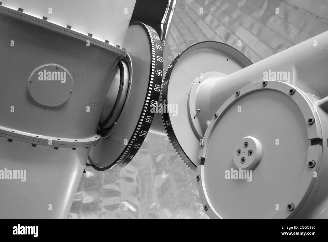 Large setting circles for a professional astronomical telescope ...