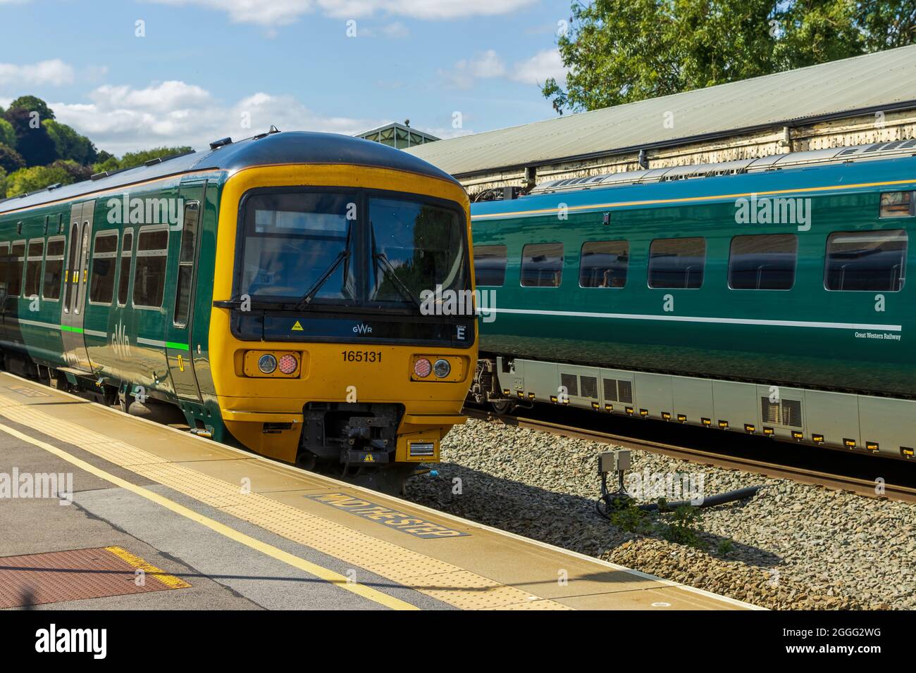 GWR train No: 165131, getting ready to leave Bath Spa Railway Station ...