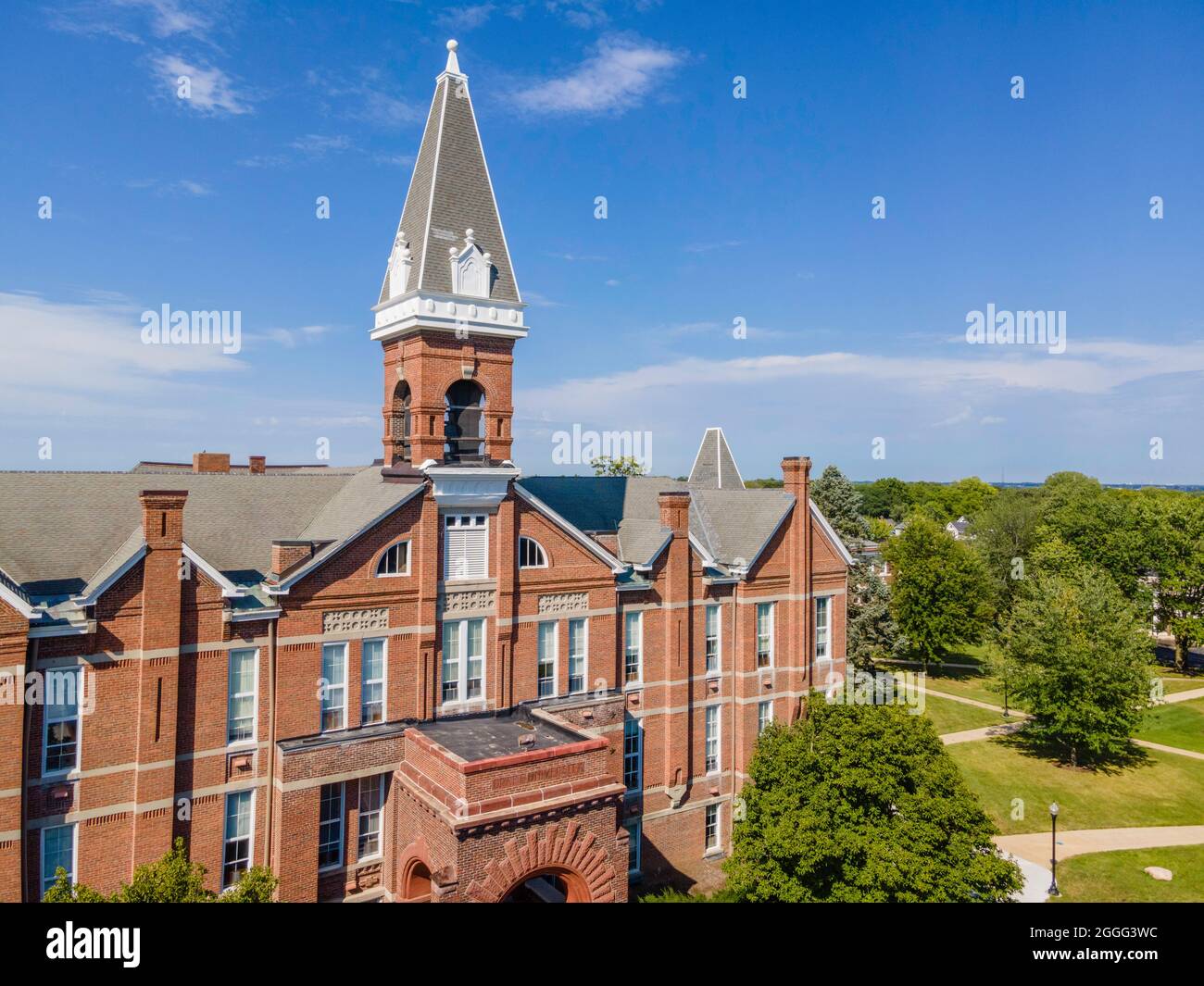 Aerial photograph of Drake University, a liberal arts university in Des ...