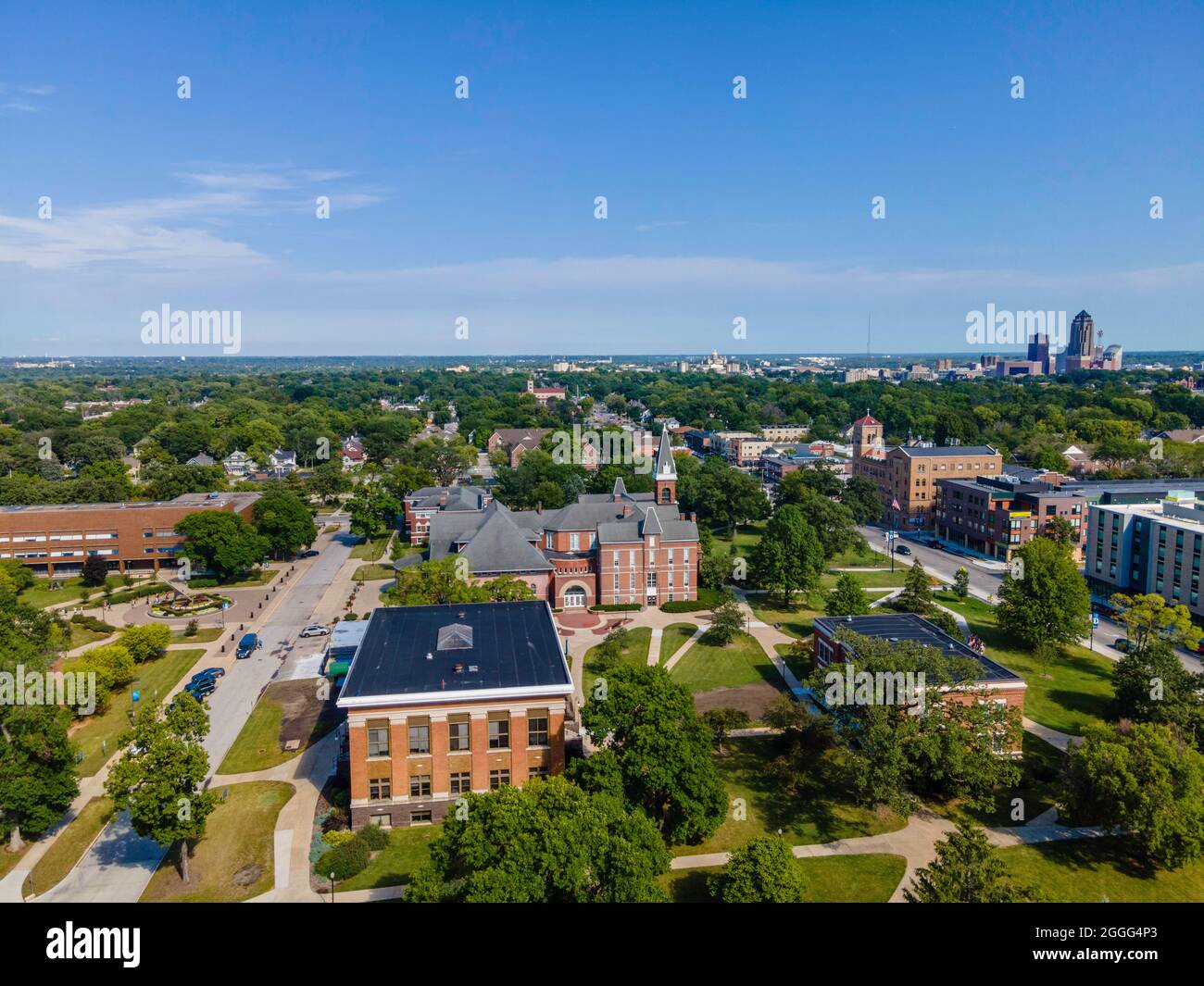 Aerial photograph of Drake University, a liberal arts university in Des ...