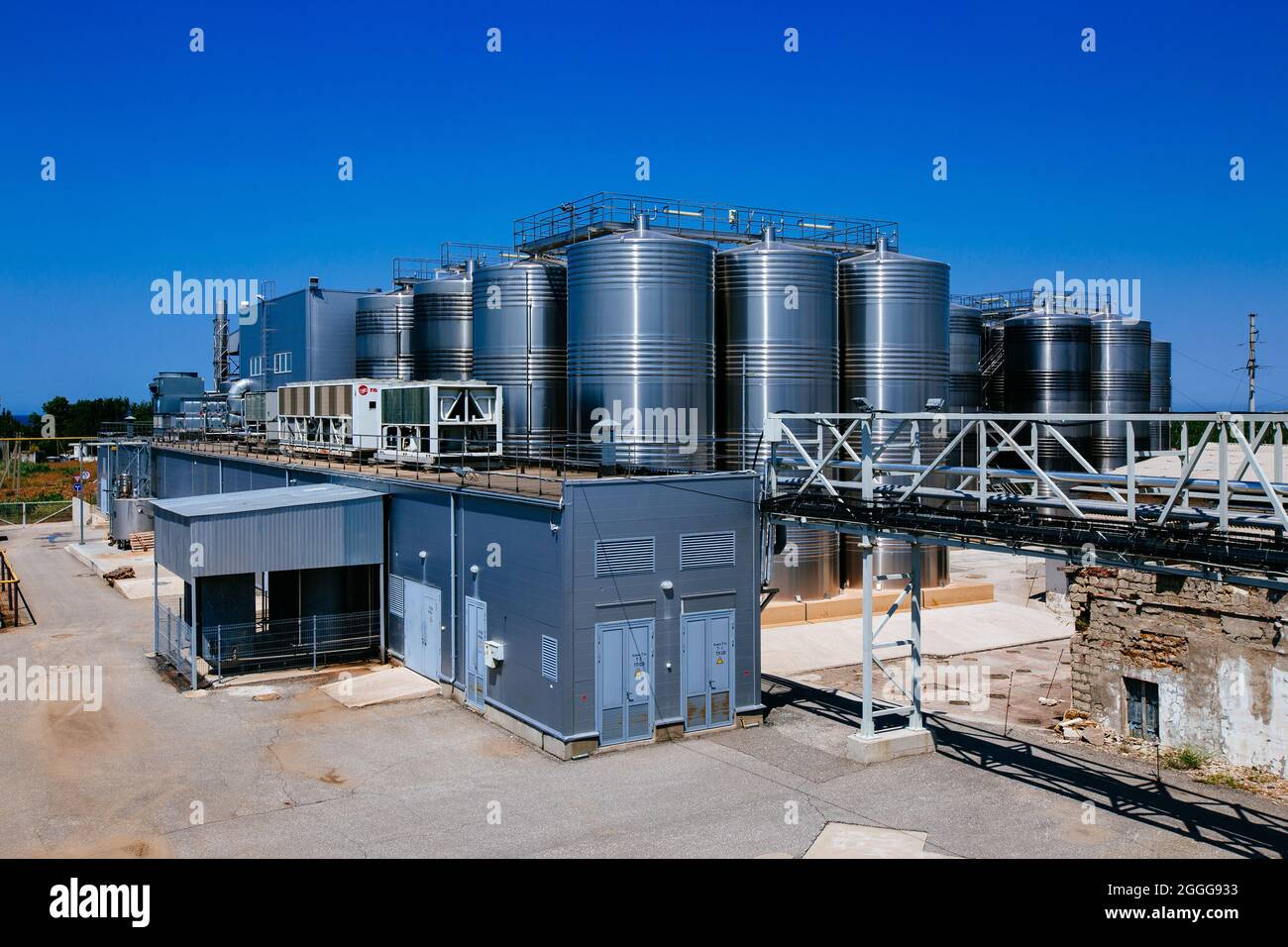 Wine fermentation process hi-res stock photography and images - Alamy