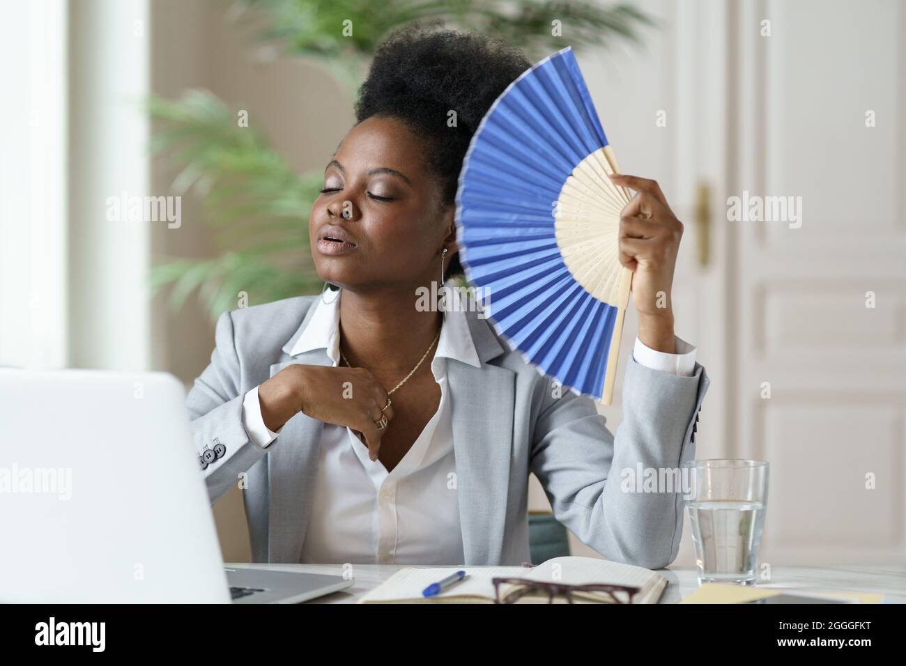 Overheated worker hi-res stock photography and images - Alamy