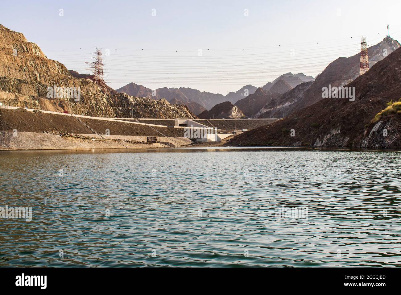 Mountains surrounding Al Al Rafisah Dam in Sharjah Emirate Stock Photo ...