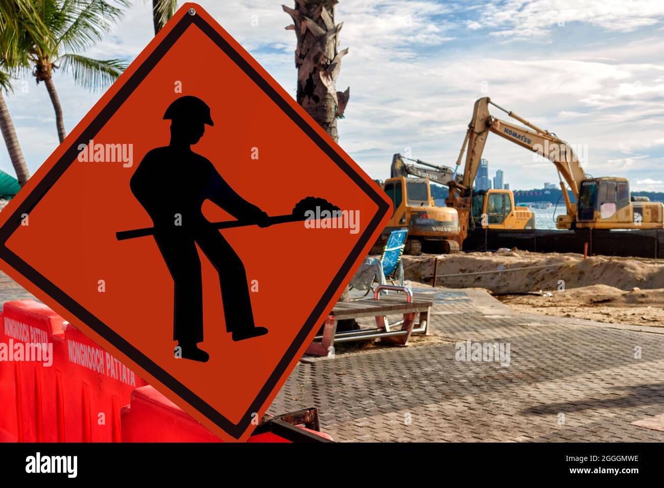 Danger men at work sign hi-res stock photography and images - Alamy