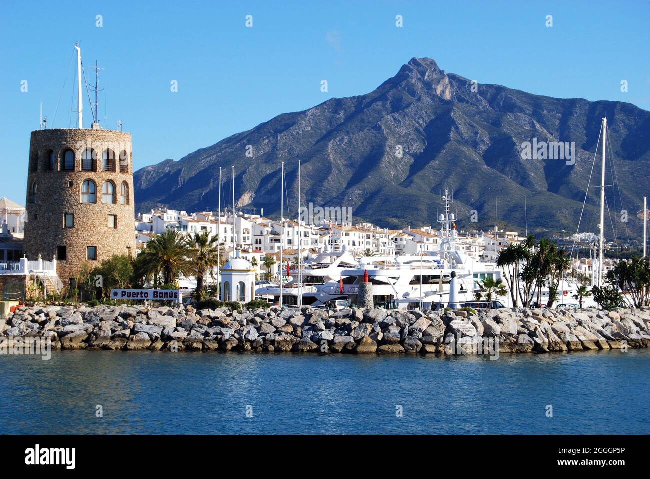 Marina yacht marbella seafront hi-res stock photography and images - Alamy