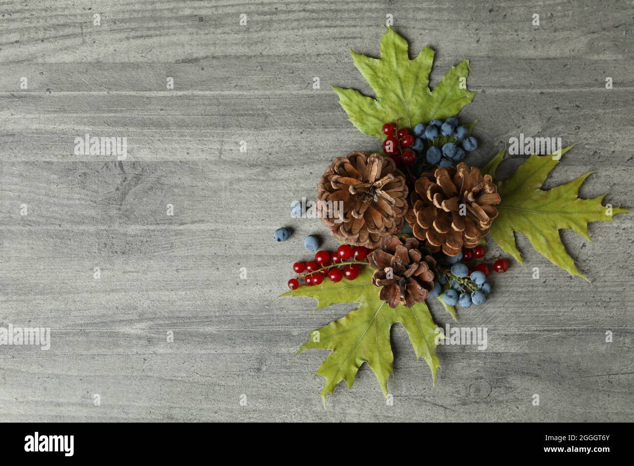 Happy Thanksgiving Day composition on gray textured background Stock ...