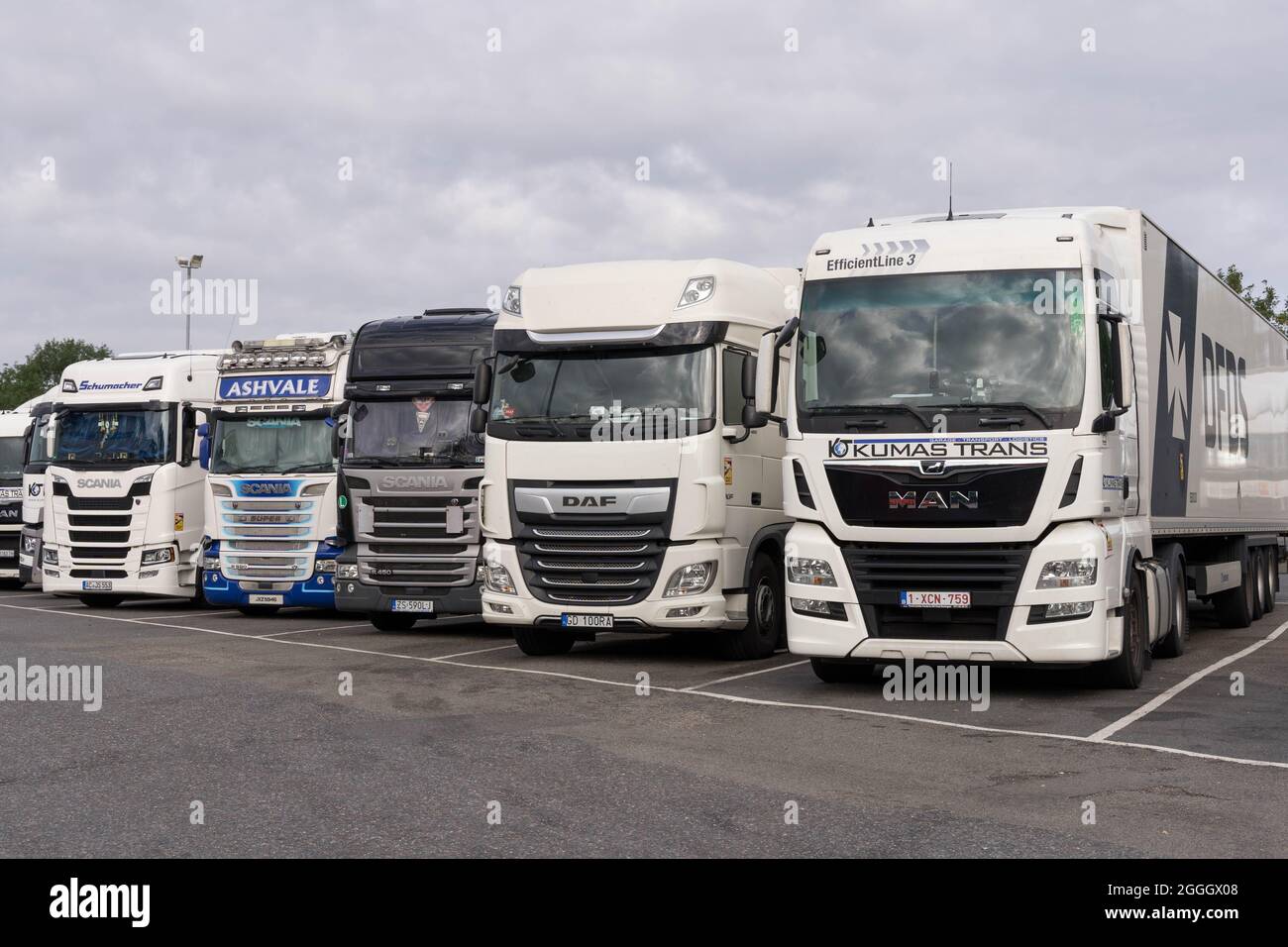 HGV Lorry parking bays Stock Photo - Alamy