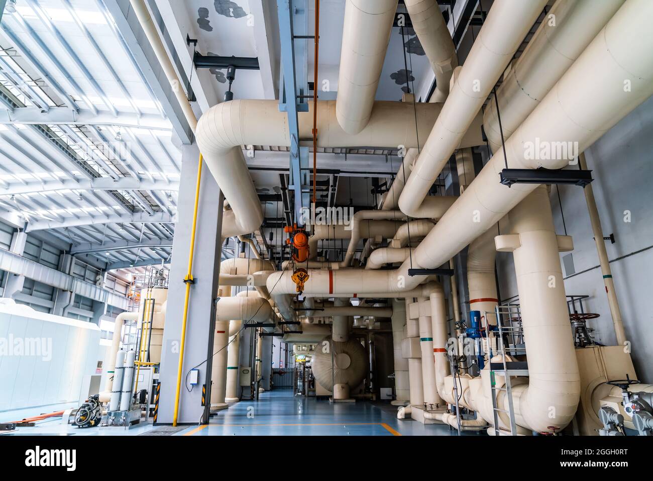 Steam turbine power station interior hi-res stock photography and ...
