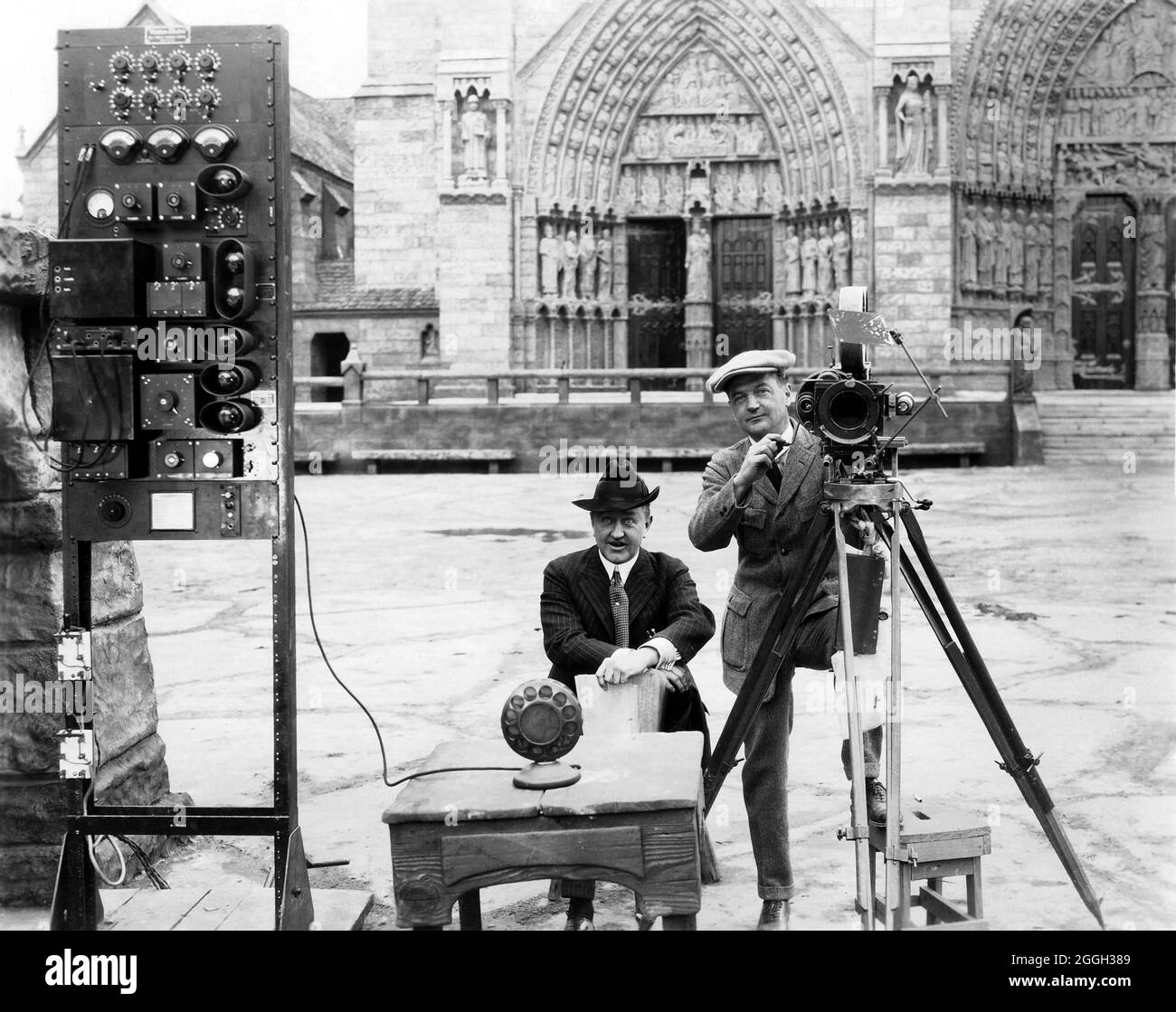 Hunchback of Notre Dame 1920 vintage still Stock Photo - Alamy