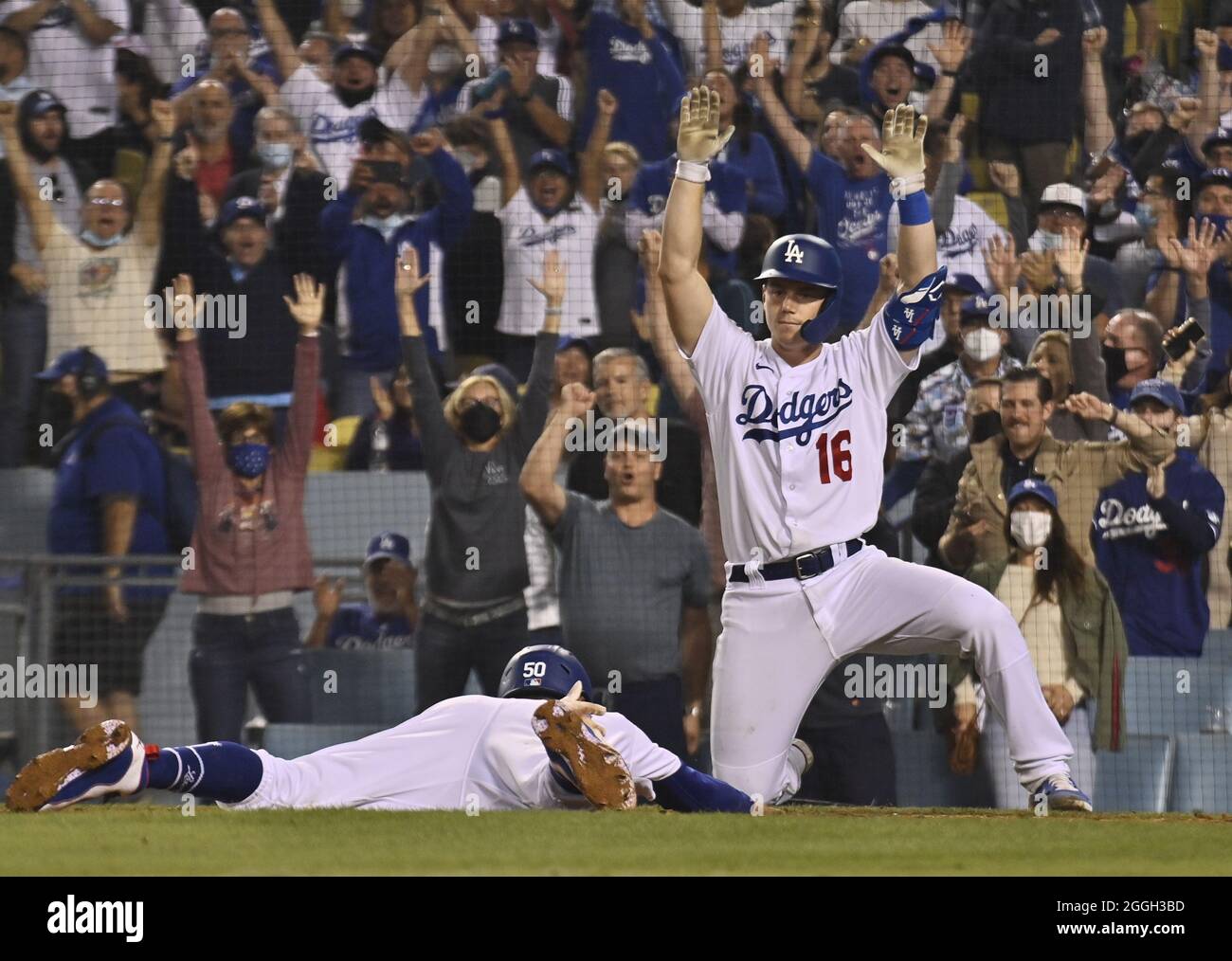 Los angeles dodgers stadium hi-res stock photography and images - Alamy