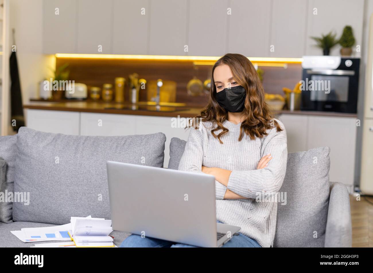 Depression self isolation hi-res stock photography and images - Alamy