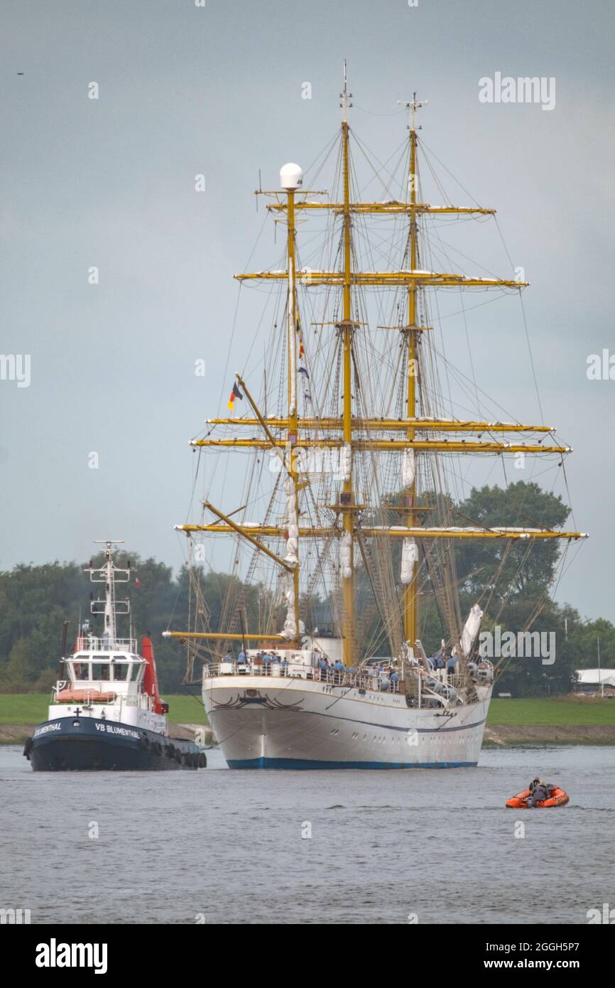 Lemwerder, Germany. 01st Sep, 2021. The Gorch Fock leaves the Lürssen ...
